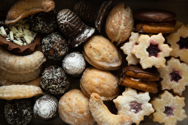 Holiday Cookie Recipes from Europe - Ryder-Walker